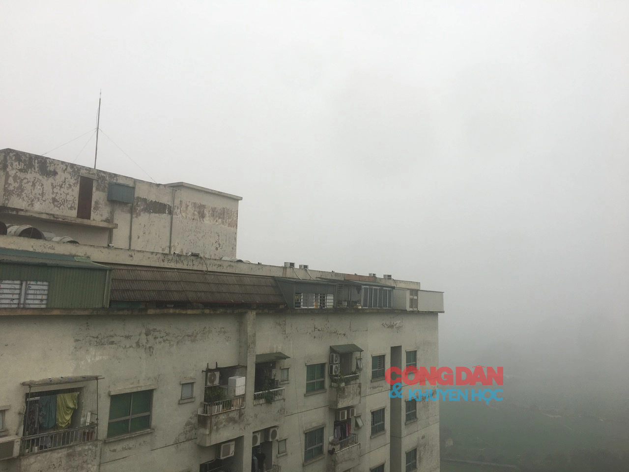 Cách giúp nhà cửa luôn khô ráo trong những ngày trời nồm ẩm