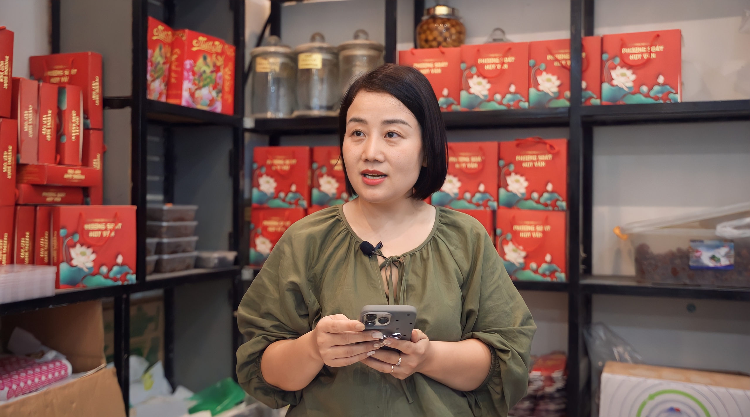 Tiệm bánh gia truyền Phương Soát Huy Vân “lên đơn” bằng giọng nói, mở ...